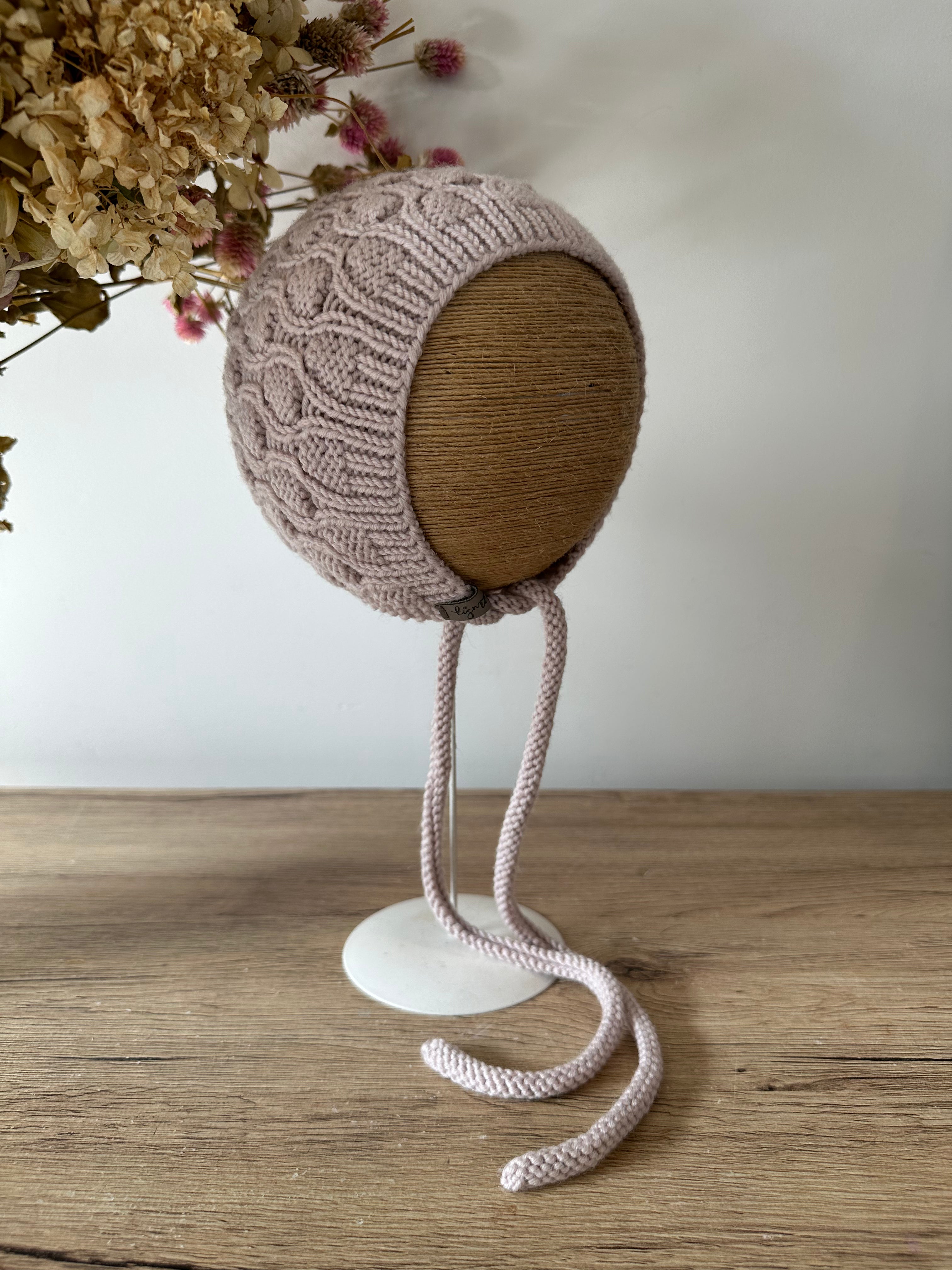 ONE OFF PIECES: Sample Honeycomb Bonnet – Kismet and Co